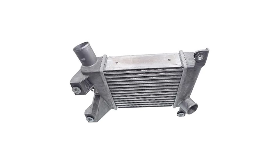 14461VK500 14461VK505 14461VK50A Nissan Navara Töltőlevegő Hűtő