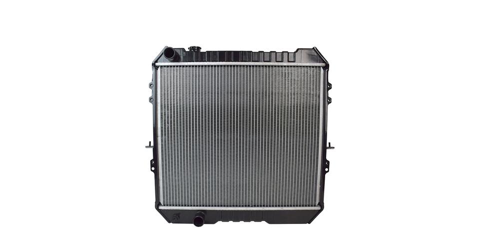 16400-54610 16400-5B470 Toyota LN Hilux Vízhűtő - Off-Road Alkatrészek